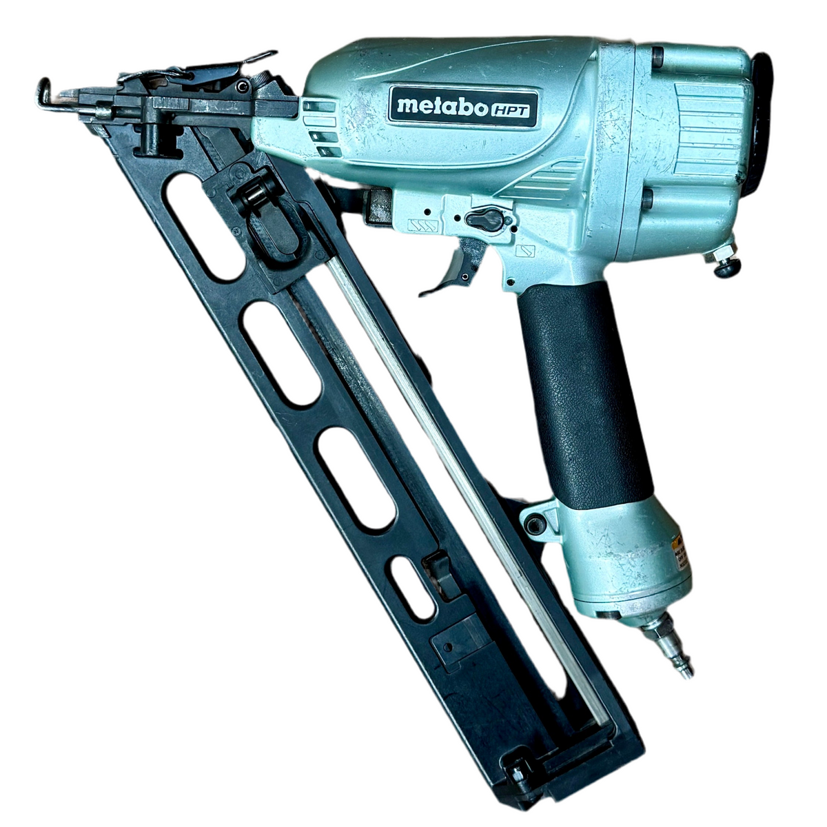 Metabo HPT 2-1/2" 15-Gauge Pneumatic Angled Finish Nailer (NT65MA4)